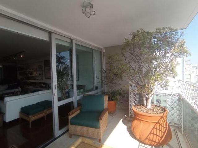 Linda cobertura Duplex, com bastante espaço e conforto 4 suítes, 5 vagas