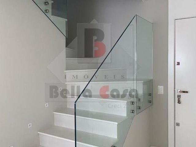 Linda cobertura duplex com piscina