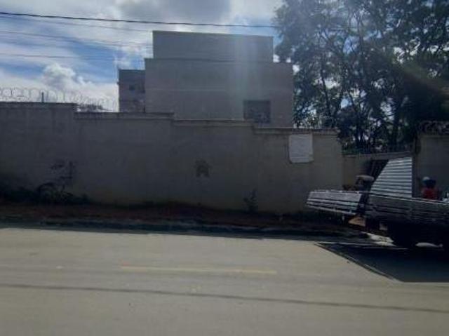 LINDA COBERTURA EM CONDOMINIO NA MELHOR LOCALIZAÃ?Ã?O DO BAIRRO CHACASA REUNIDAS SANTA TEREZIN
