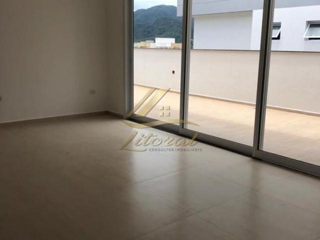 LINDA COBERTURA NO CENTRO, PRÓXIMO A COMÉRCIO E A ORLA DO MAR, VENDA E LOCAÇÃO DEFINITIVA
