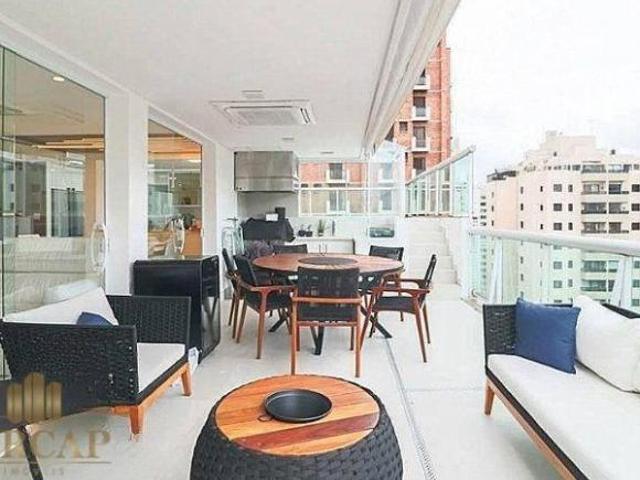 LINDA COBERTURA TOTALMENTE REFORMADA 4 SUÍTES 236 M² ÚTEIS