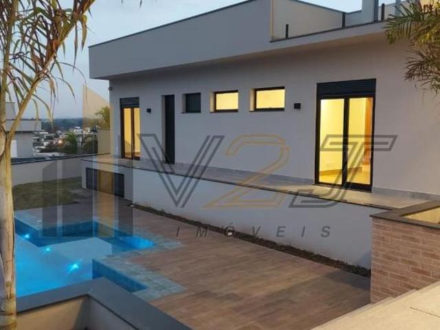 Linda e moderna casa térrea com mezanino à venda no Condomínio Campo de Toscana em Vinhedo SP