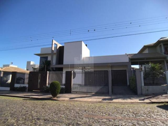 Linda e moderna casa em excelente localização