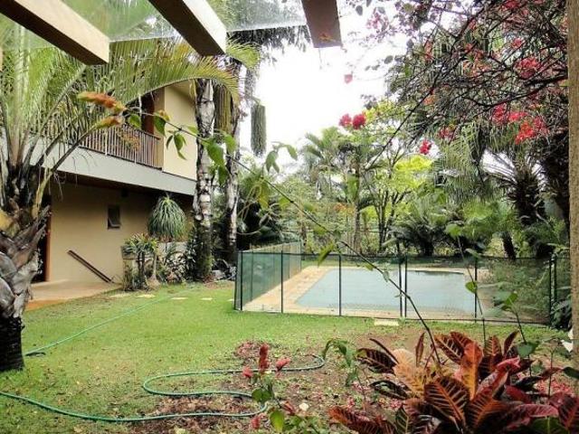 Linda e Ampla Residência no Jardim Guedala ? Frente para a Praça Vinicius de Moraes!