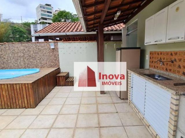 Linda e charmosa Casa com 5 qtos/2 suítes/piscina/espaço gourmet, à venda, 200 m² por R$ 1.240.000