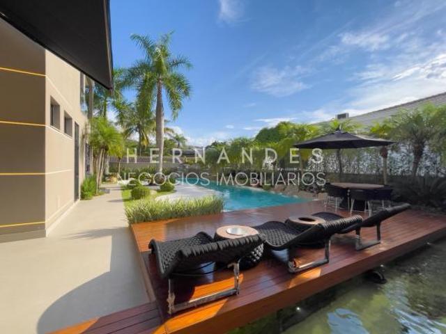 Linda e Luxuosa Mansão com lago e totalmente mobiliada no em Alphaville Barueri móveis assinados