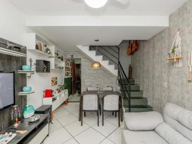 Linda em Casa no Condomínio Villa Verde!