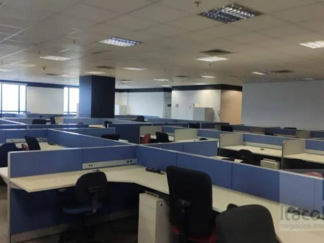 Linda Laje comercial mobiliada em Alphaville