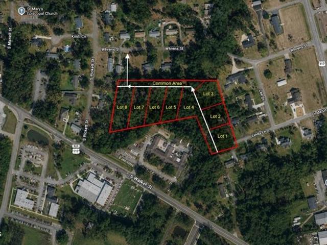 Linda Ln, Burgaw, NC 28425