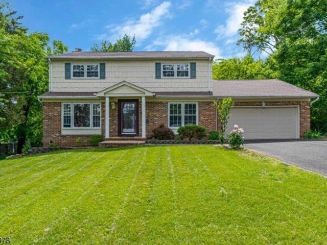 Linda Ln, North Plainfield, Home For Sale