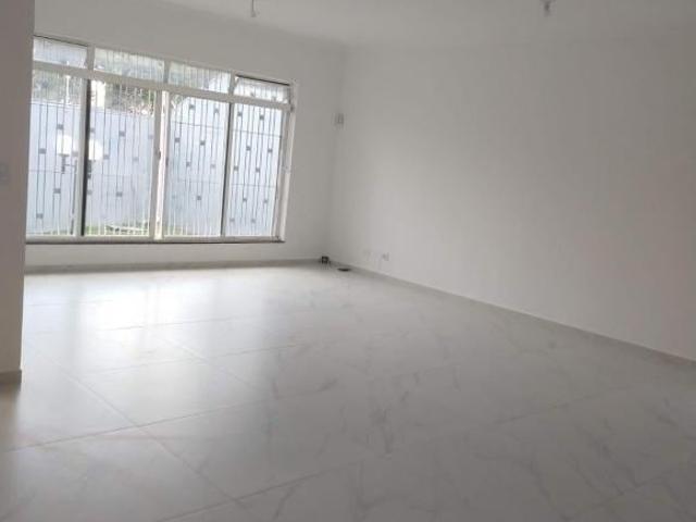 LINDA MANSÃO RECEM CONSTRUIDA COM 4 DORMITÓRIOS E 4 VAGAS NA SAÚDE !