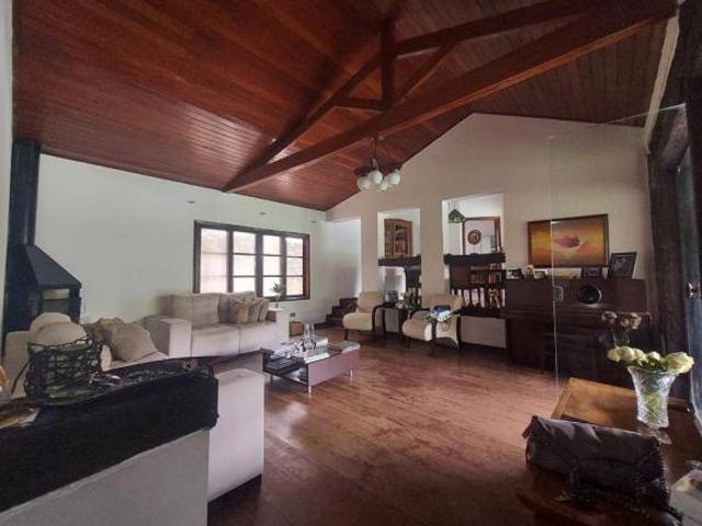 Linda propriedade em Alphaville residencial 3