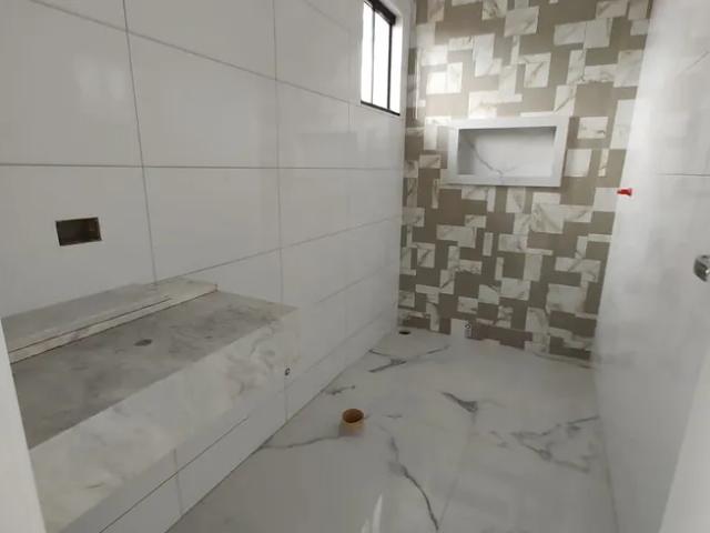 Linda residência com 3 quartos uma suíte no dona Marly!