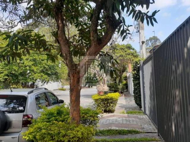 LINDA RESIDÊNCIA NO PARQUE DOS PRÍNCIPES | 4 SUÍTES | PISCINA | 6 VAGAS