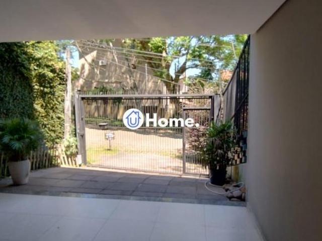 Linda Residência com 3 dormitórios, sendo 1 suíte á venda no Imperial Parque