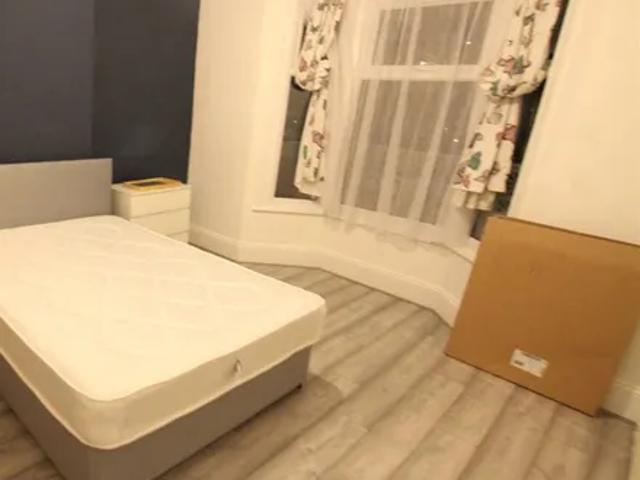 Lindal Road, London, SE4 1EJ, United Kingdom | Room for rent #165460717 | Rentberry