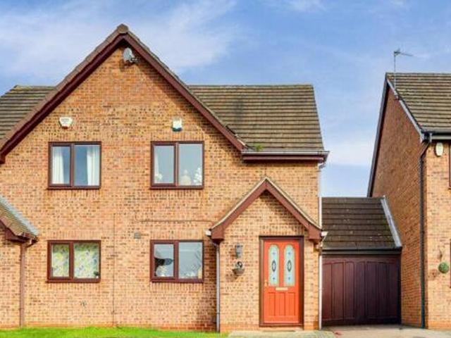 Lindale Close, Gamston, 2 Bedroom Semi detached