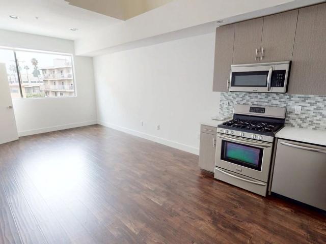 Lindblade Lofts 1 Bedroom Apartment for Rent at 4270 Lindblade Dr, Los Angeles, CA 90066 Marina del Rey