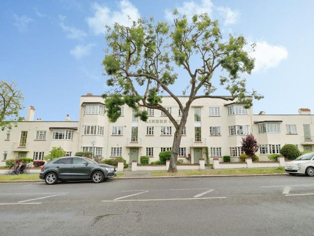 Linden Court, Leigh On Sea SS9, 2 bed flat to rent, £1,200 pcm | PrimeLocation