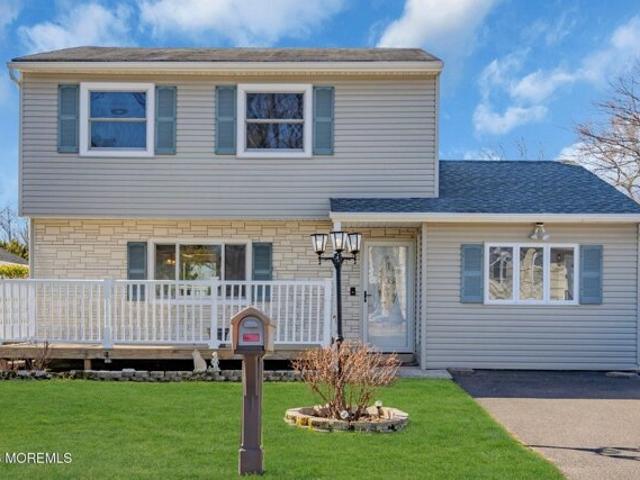 Linden Ave, Brick, Home For Sale