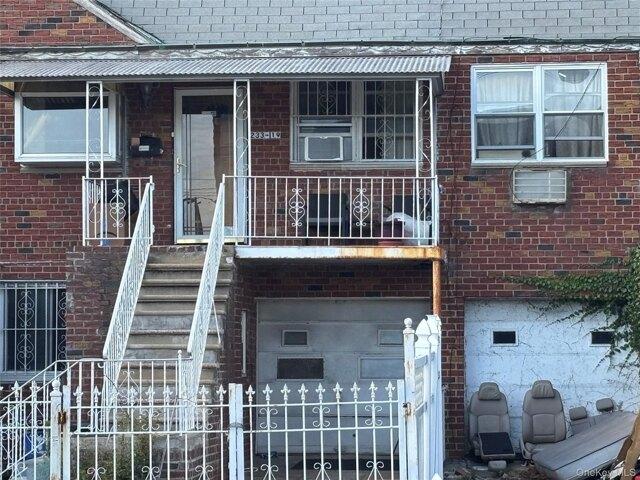 Linden Blvd, Cambria Heights, Home For Sale