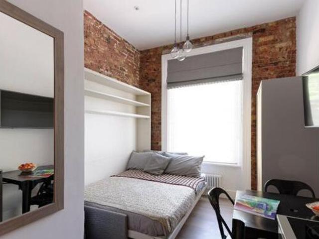 Linden Gardens, London, Studio Flat For