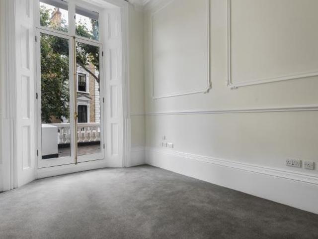 Linden Gardens, London, W2 1 bed flat to rent £3,500 pcm £808 pw