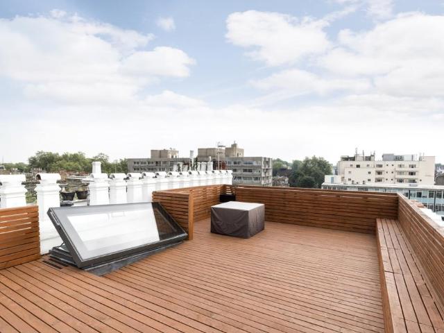 Linden Gardens London W2 2 bed flat to rent £3,600 pcm £831 pw