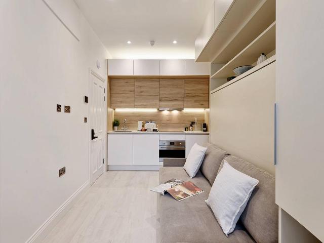 Linden Gardens, London W2 Studio to rent £3,228 pcm £745 pw
