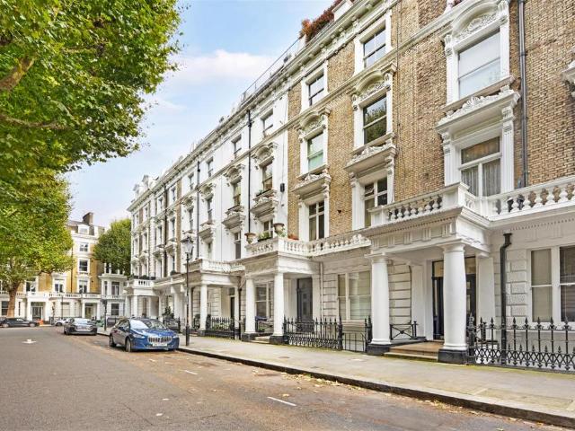 Linden Gardens, London W2 Studio to rent £1,647 pcm £380 pw