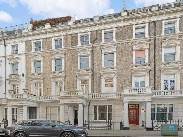 Linden Gardens, London W2 Studio to rent £1,777 pcm £410 pw
