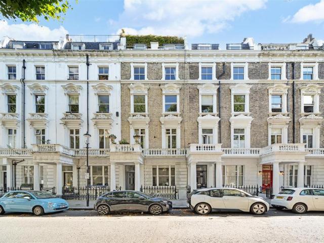Linden Gardens, London W2 Studio to rent £1,950 pcm £450 pw