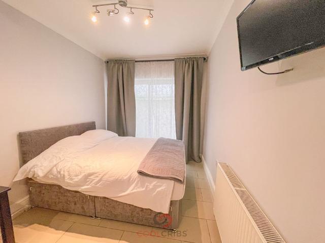 Linden Gardens, Notting Hill Gate, London, W2