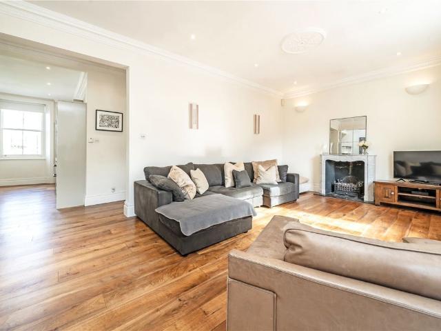 Linden Gardens, Notting Hill W2, 3 bed flat to rent, £7,800 pcm | PrimeLocation