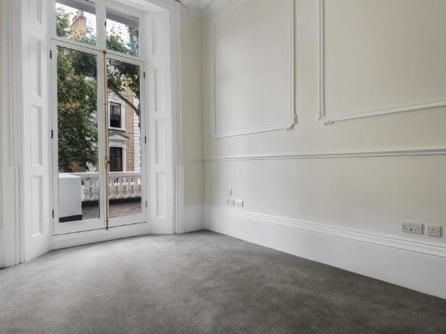 Linden Gardens, Notting Hill W2, 1 bed flat to rent, £3,500 pcm | PrimeLocation