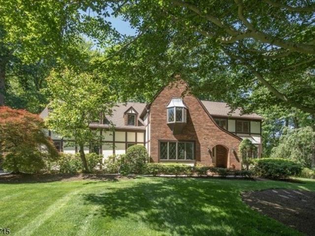 Linden Dr, Bernards Twp, Home For Sale