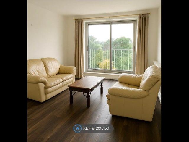 Linden Hall, Bournemouth BH1, 2 bed flat to rent, £1,200 pcm | PrimeLocation