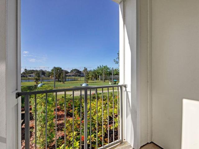 Linden on the GreeneWay 2 Bedroom Apartment for Rent at 13000 Breaking Dawn Dr, Orlando, FL 32824