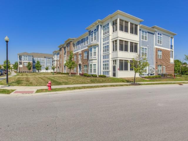 LINDEN SQUARE 2 Bedroom Apartment for Rent at 1070 Cobblestone Dr, Indianapolis, IN 46234