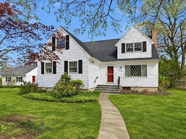 Linden St, Chelmsford, Home For Sale