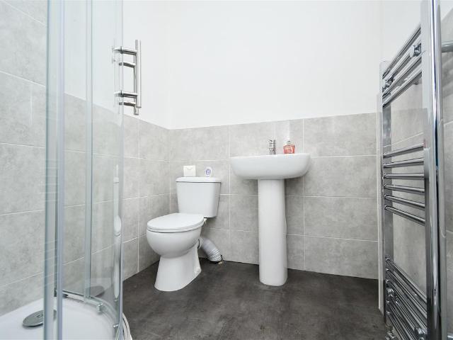 Linden Street, Burnley BB10, Room to rent, £390 pcm | PrimeLocation