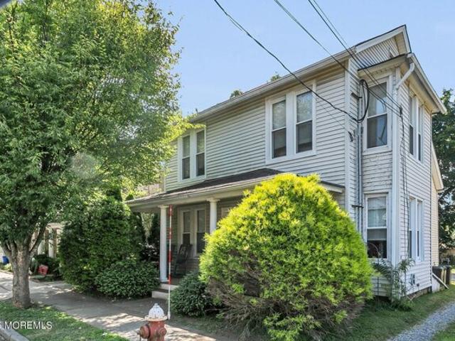 Linden Pl, Red Bank, Home For Sale