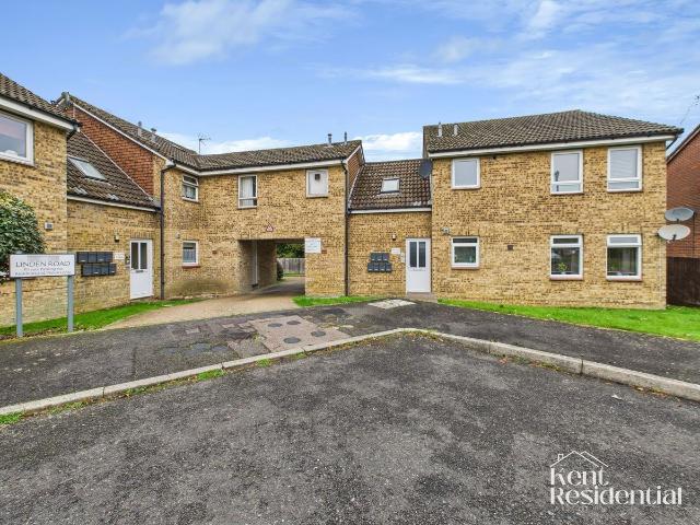 Linden Road, Coxheath ME17, 1 bed flat to rent, £1,150 pcm | PrimeLocation