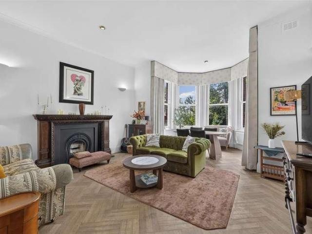 Lindfield Gardens, Hampstead, NW3