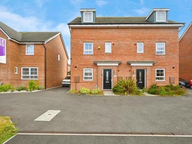 Lindhurst Way West, Mansfield, 4 Bedroom Semi detached