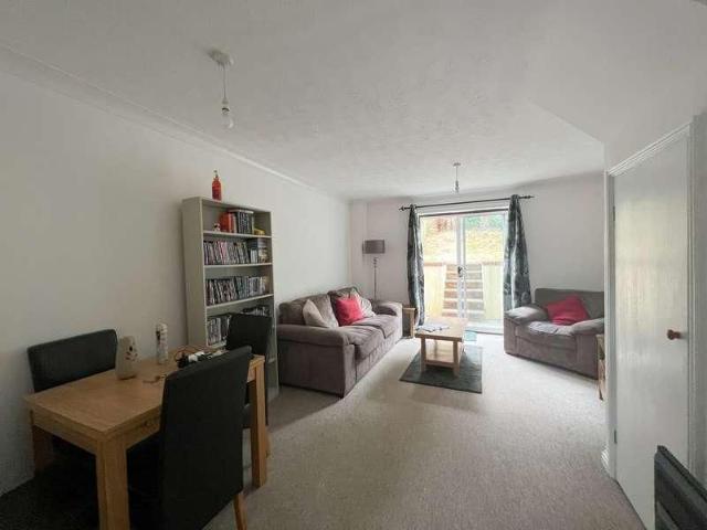 Lindisfarne Way, The Willows, Torquay, TQ2