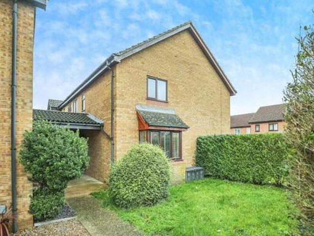 Lindisfarne Close, Eynesbury, 2 Bedroom Cluster