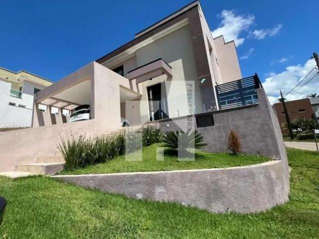 Lindíssima Casa à venda com 4 dormitórios 2 suítes master, 276m² Condomínio Residencial Laguna