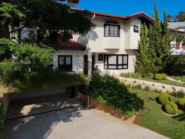 LINDÍSSIMA CASA A VENDA NA ALDEIA DA SERRA