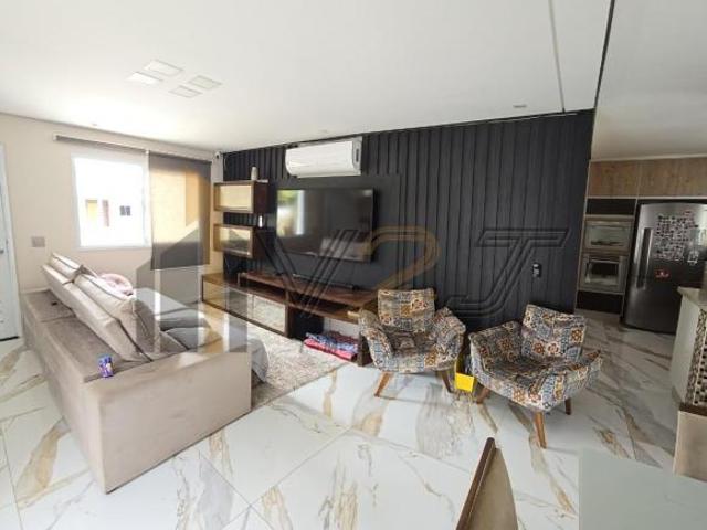 Lindíssima casa à venda no Condomínio PHYTUS / Bairro Jacaré em Cabreúva/SP